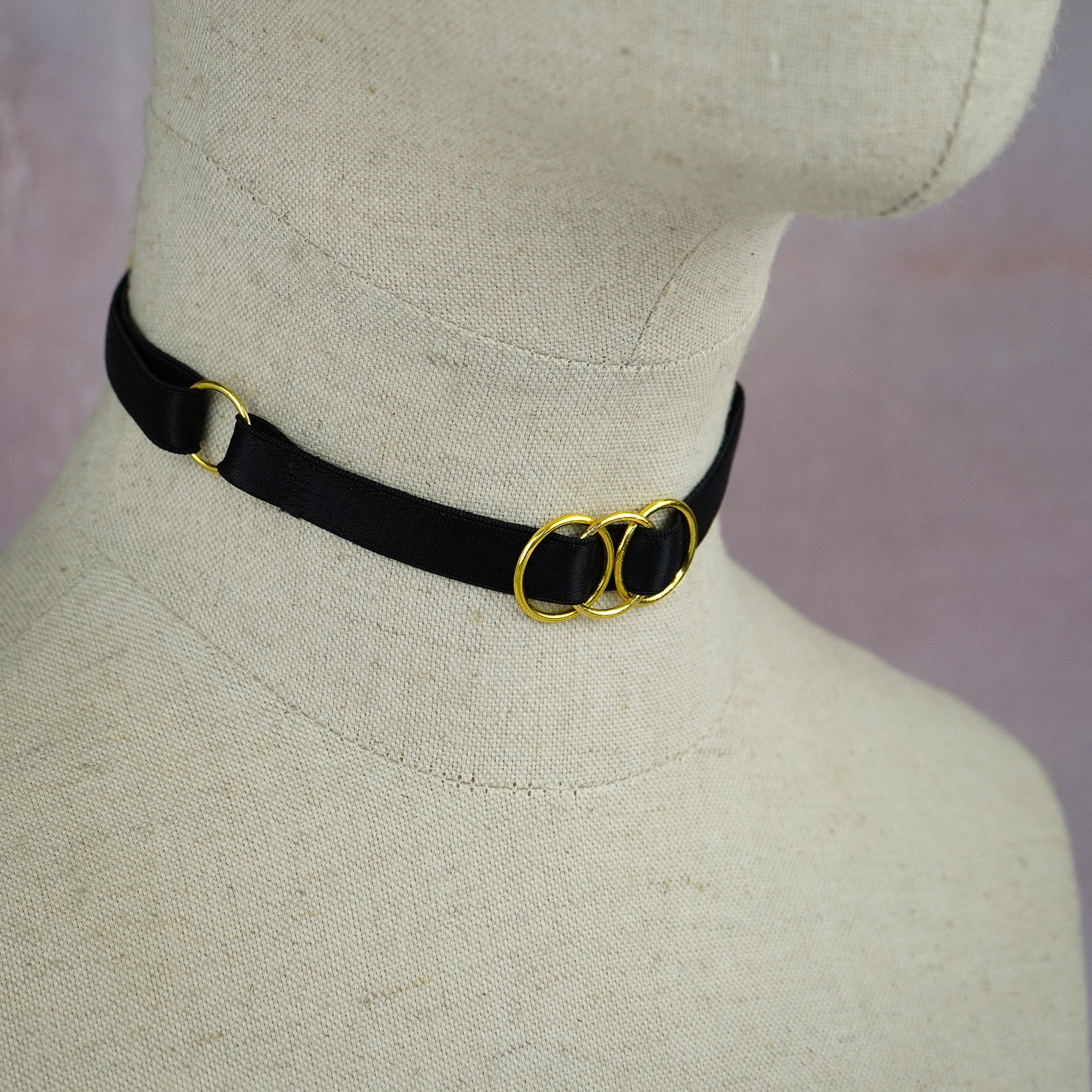 Telyn Choker – Orchid Corsetry